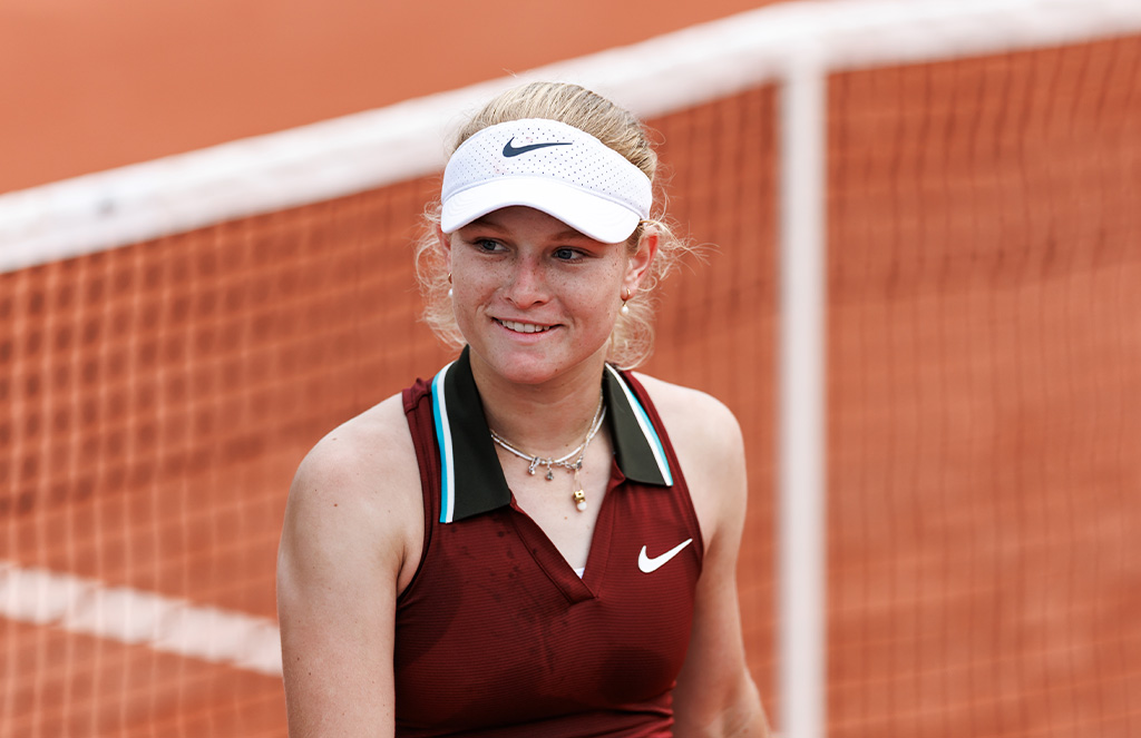 Emerson Jones nears Roland Garros quarterfinal, No.1 ranking in sight