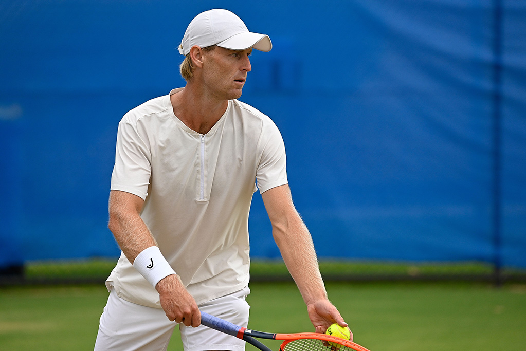 Saville eyeing major milestone as promising singles comeback continues ...